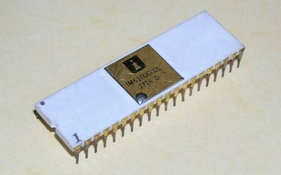 O que é memória ROM? - Adrenaline