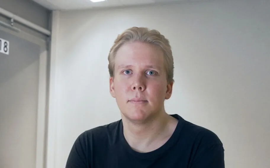 Most Wanted Teen Hacker: série documental sobre jovem que hackeou a PSN ...